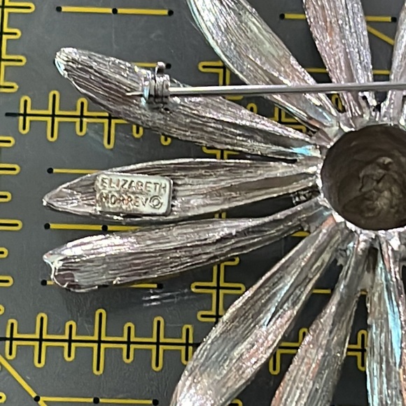 Elizabeth Morrey | Jewelry | Vintage Elizabeth Morrey Signed Floral ...